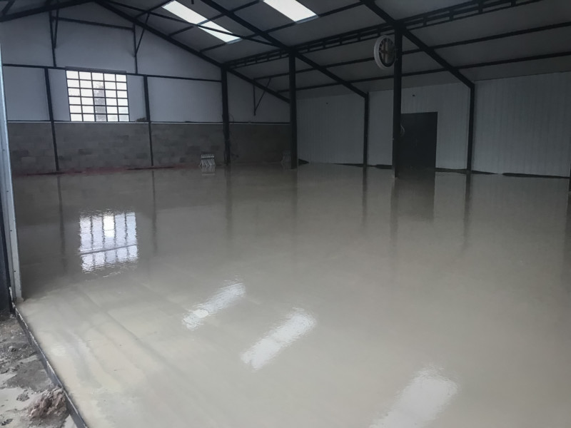 How to Polish a Screeded Floor | UK Screeds Ltd